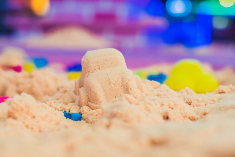 The Science Behind Kinetic Sand’s Flow & Shape | IBIZA Sand